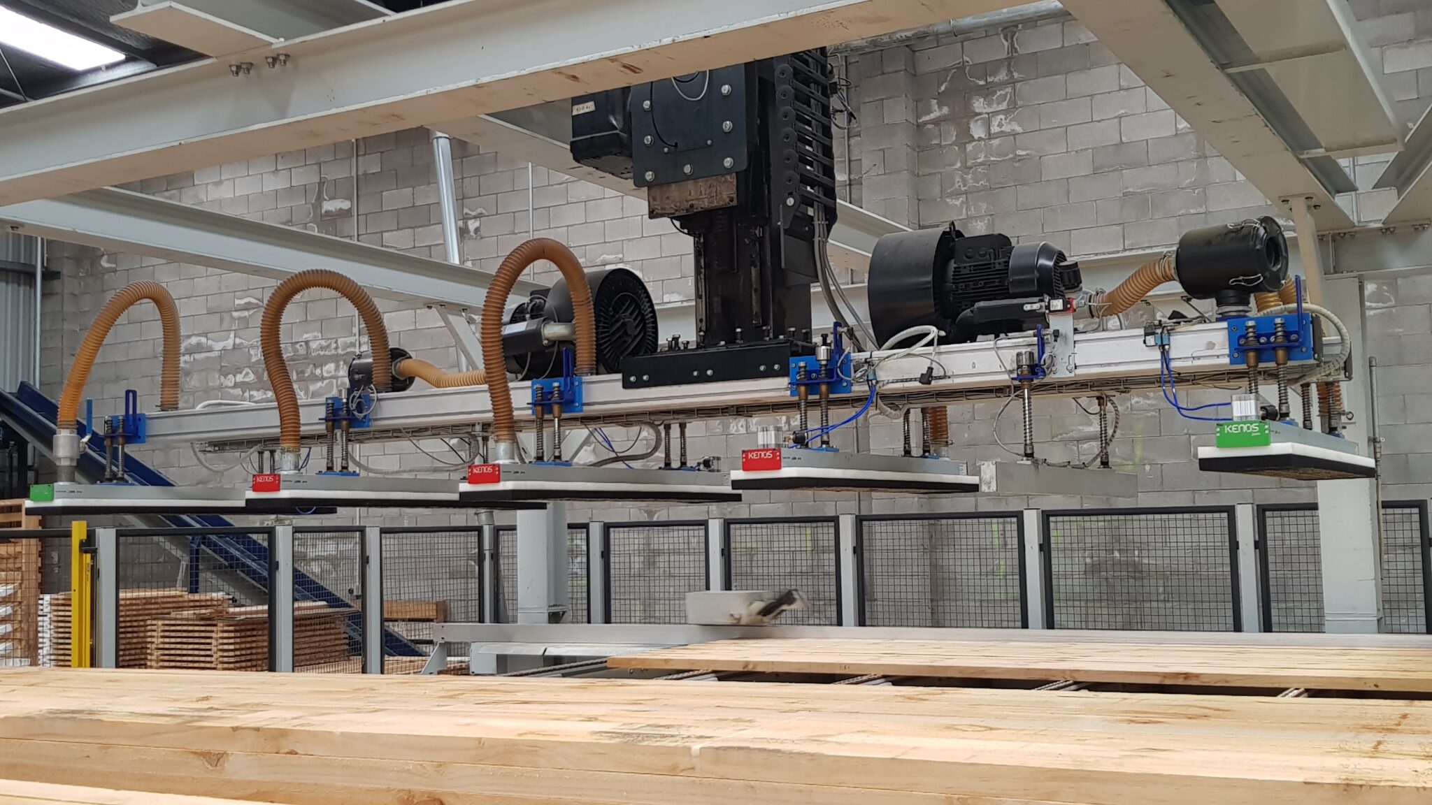 Case Study: Kenos Grippers Retrofit for Timber De-stacker